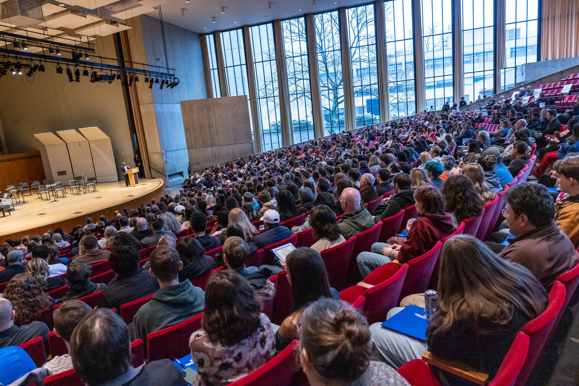 ‘Go Big Blue Day’ sees large turnout | News, Sports, Jobs - Observer Today